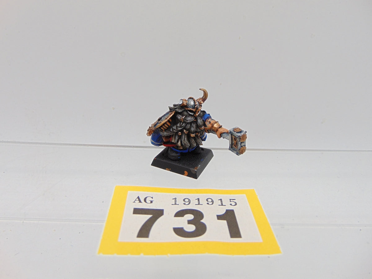 Dwarf Lord with Hammer and Shield – The Troll Trader
