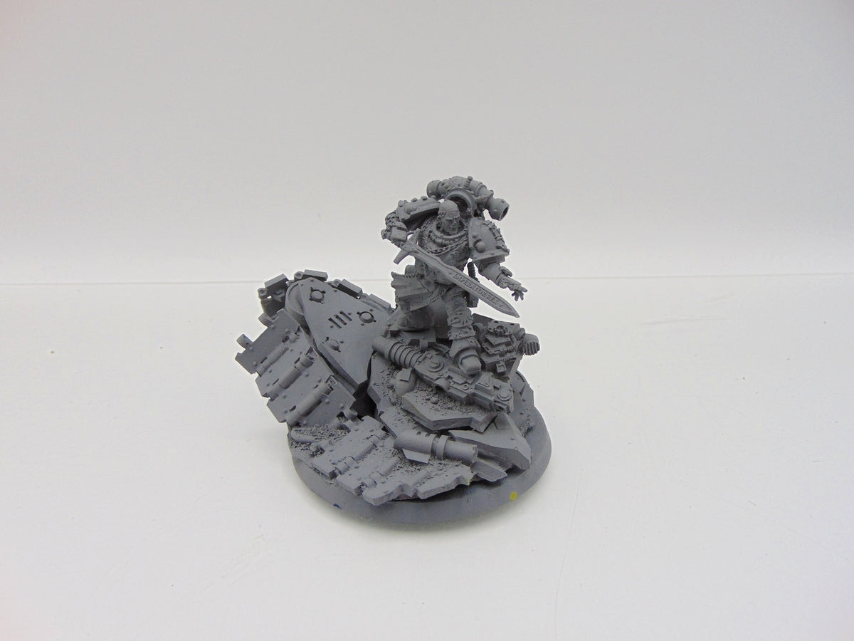 Sigismund, First Captain of the Imperial Fists – The Troll Trader