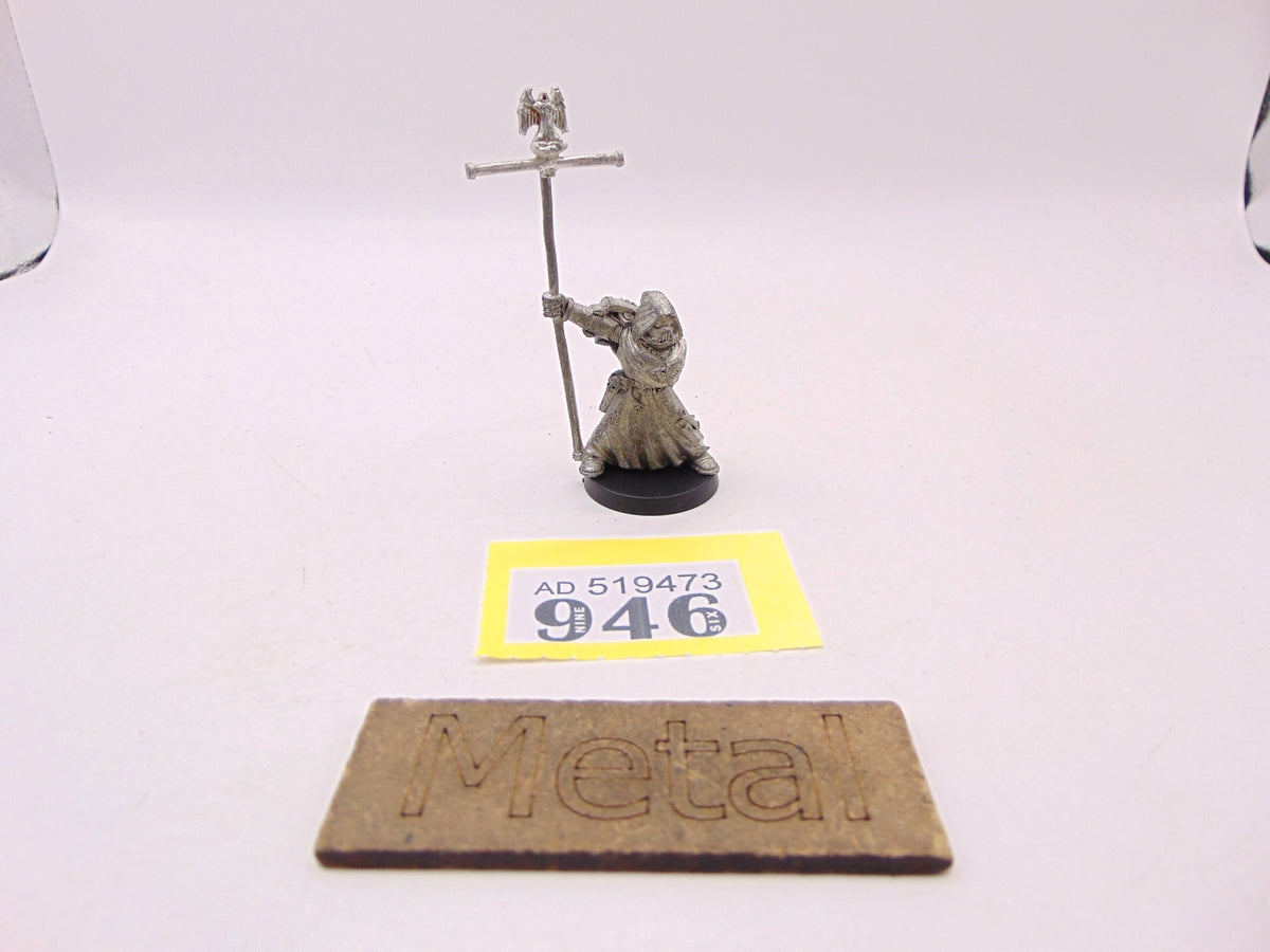 Brother Bethor Standard Bearer – The Troll Trader