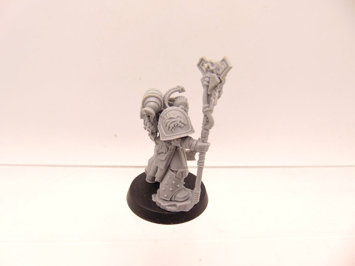 Caster of Runes Consul – The Troll Trader