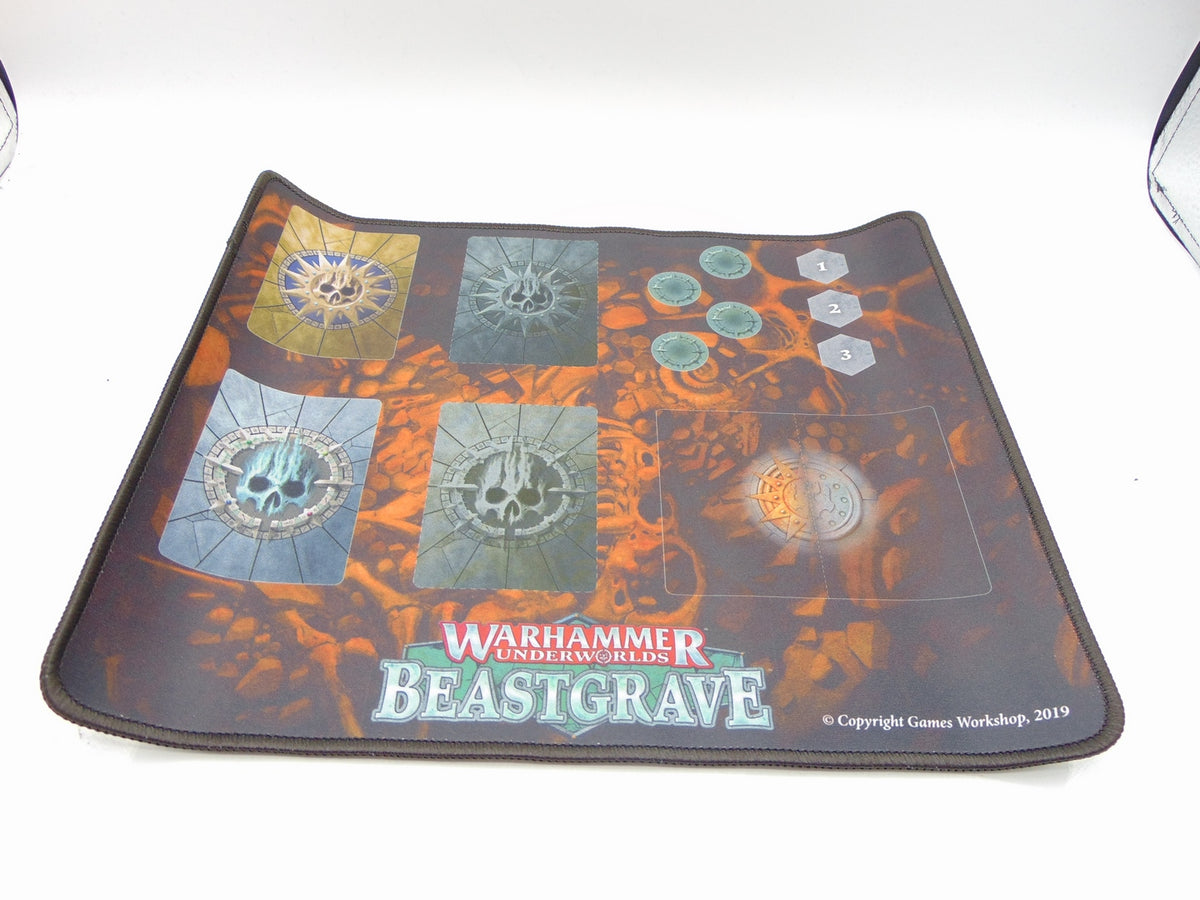 Beastgrave Playmat – The Troll Trader